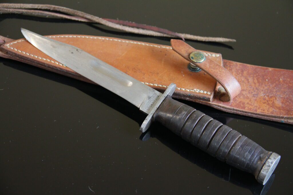 Kutmaster WW II Fighting Knife - Bodacious Blades